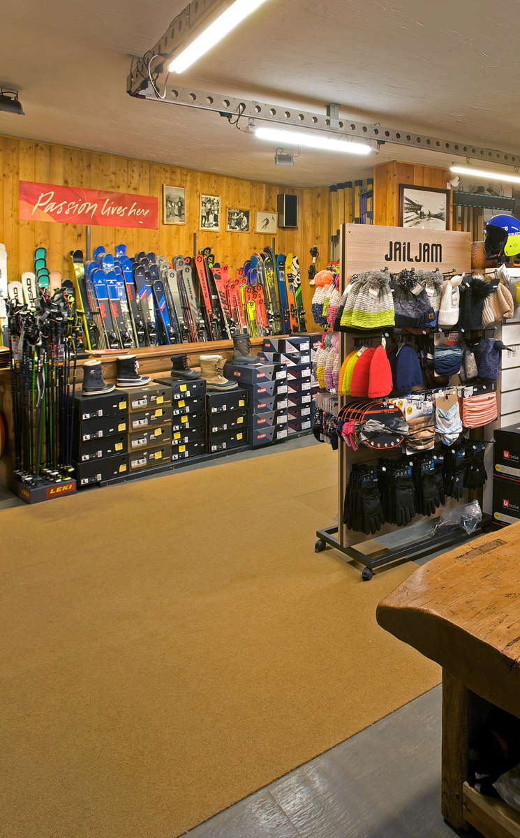 Stores | Mountain equipment and clothing - Besson Sport